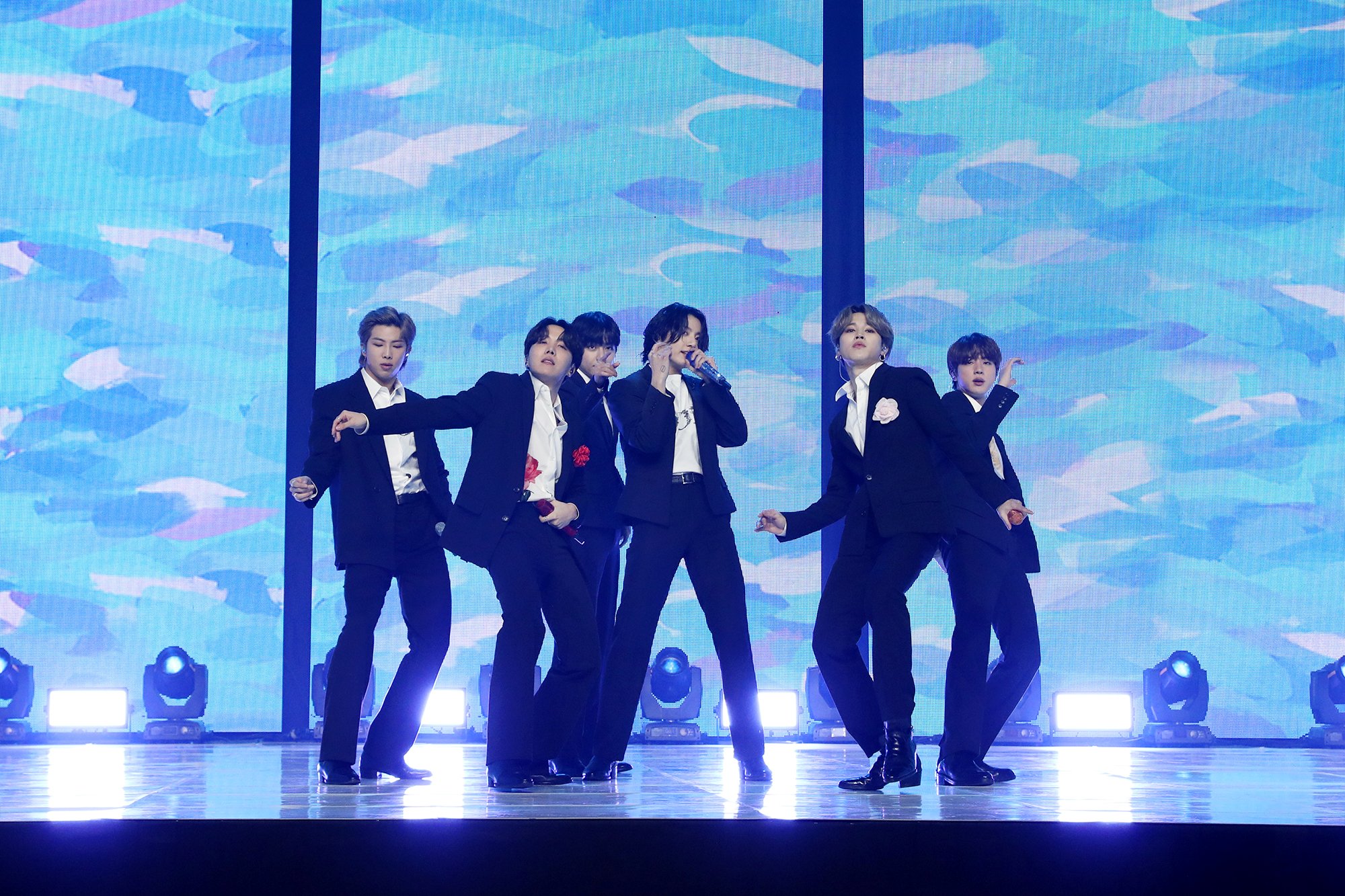 Big Hit Labelsのコンサート「2021 NEW YEAR’S EVE LIVE」のパフォーマンス映像が公開！！ | BTS 防弾 ...