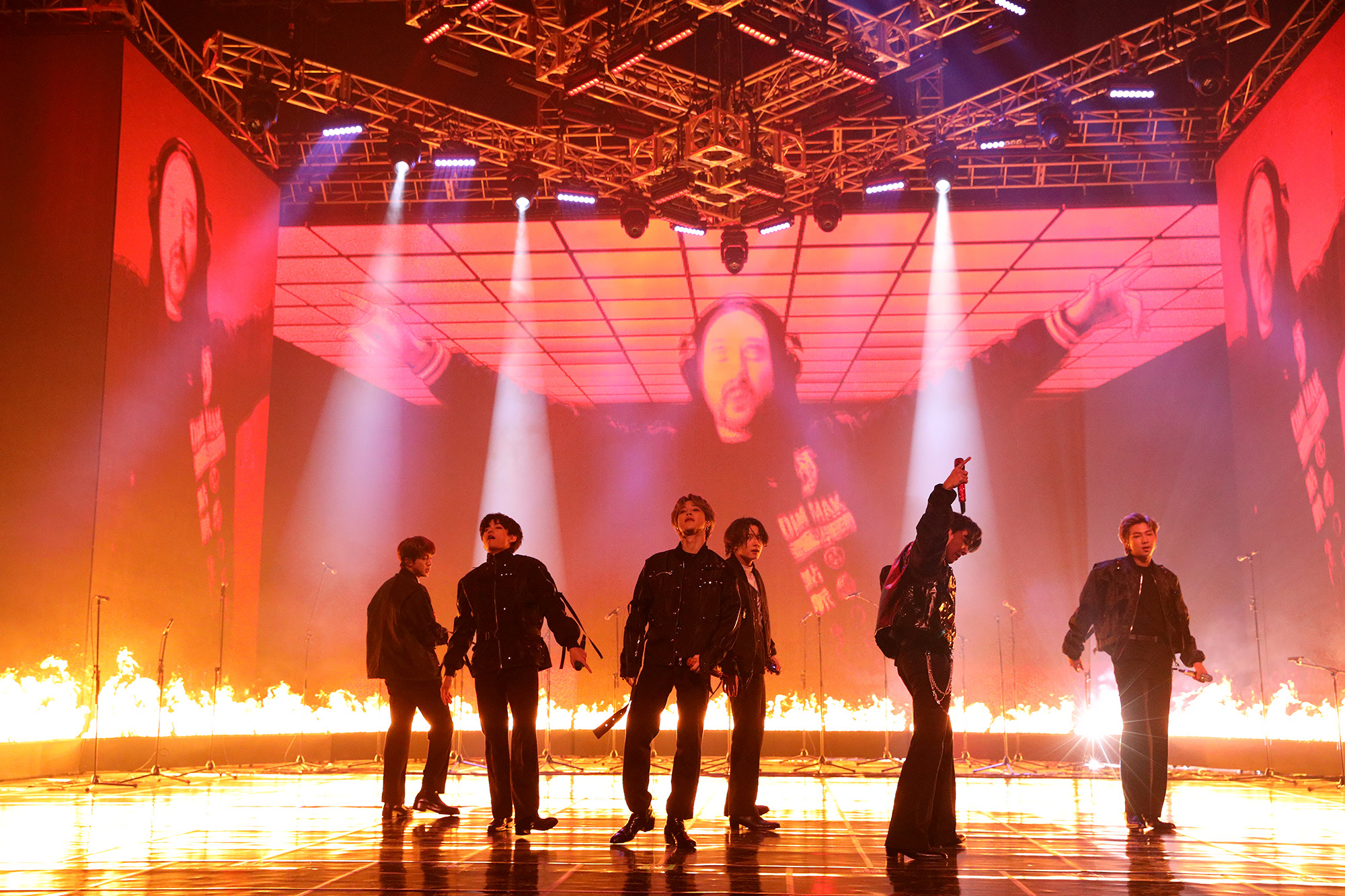 Big Hit Labelsのコンサート「2021 NEW YEAR’S EVE LIVE」のパフォーマンス映像が公開！！ | BTS 防弾 ...