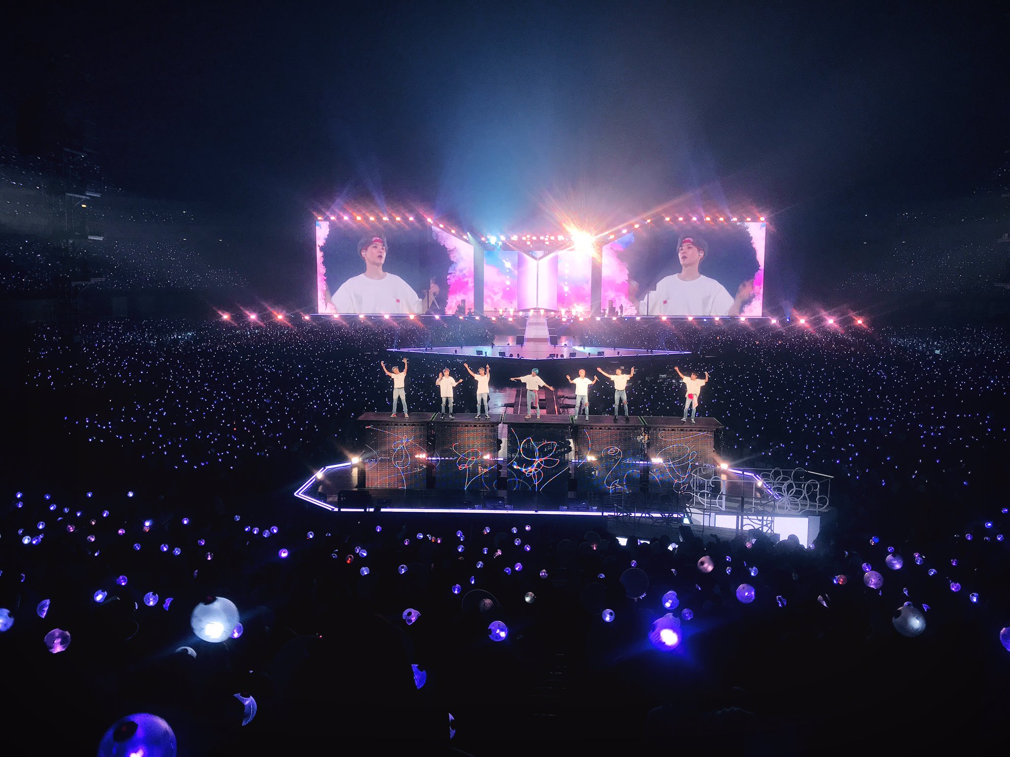 BTS初の日本ドームツアー「LOVE YOURSELF」の東京ドーム公演と福岡公演が2日連続で放送決定！！放送日・視聴方法 | BTS 防弾 ...