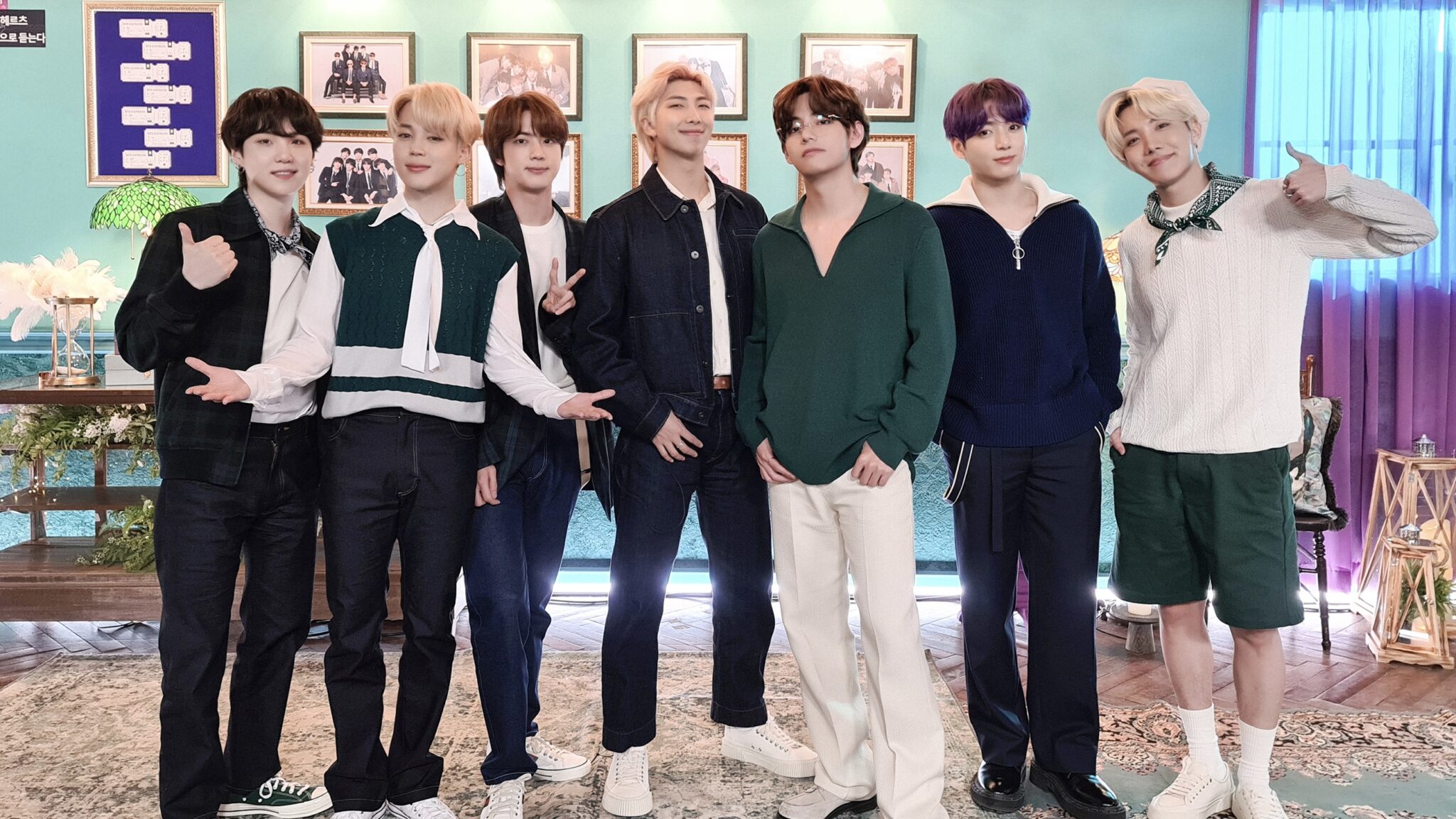 【2024 BTS FESTA】BTSの2013年から2023年までの家族写真がついに公開！！ | BTS 防弾少年団 【まとめ情報サイト】