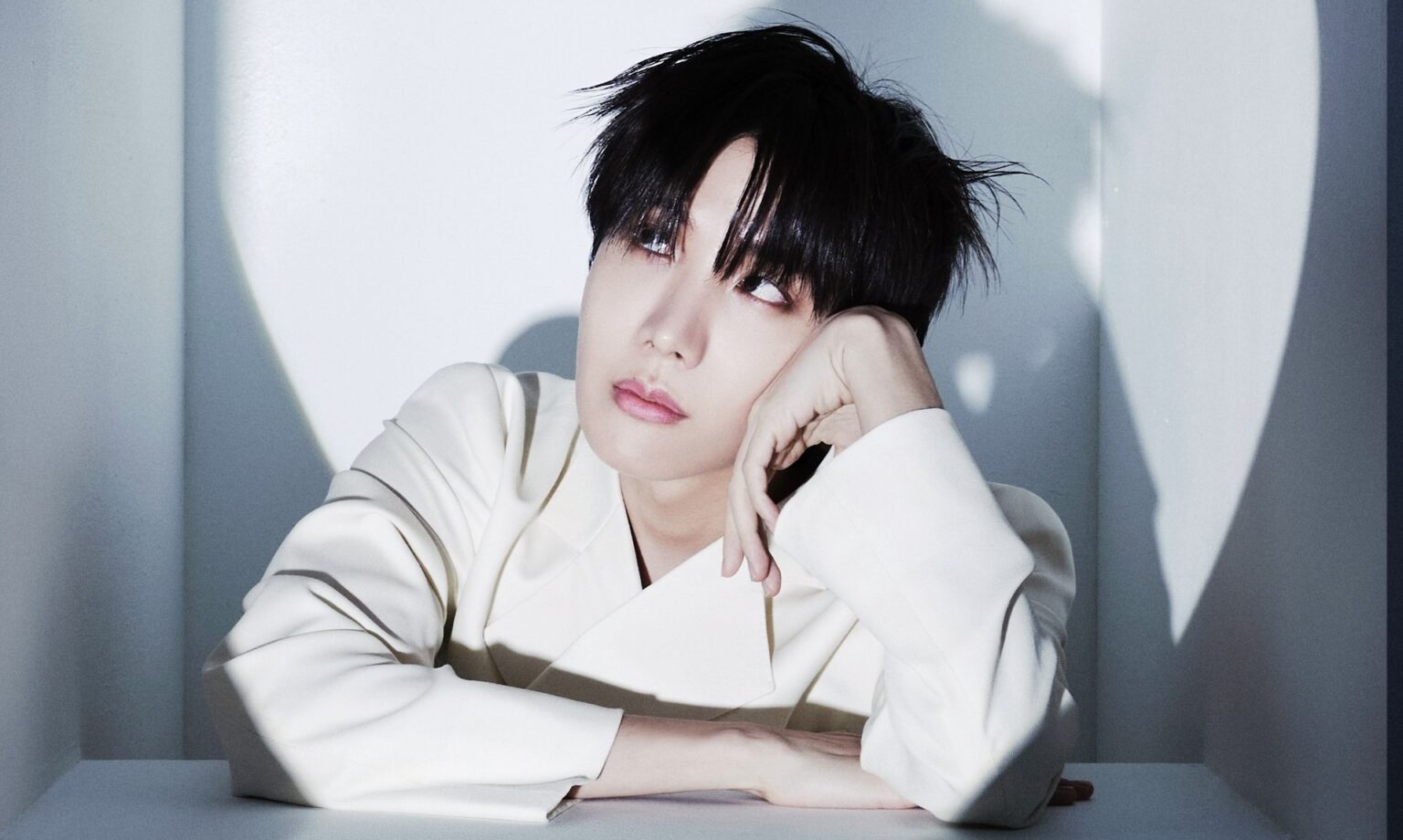 BTS ホビのソロシングル「Sweet Dreams (feat. Miguel)」がリリース決定！ソウルコンで世界初披露へ | BTS 防弾少年団 【まとめ情報サイト】